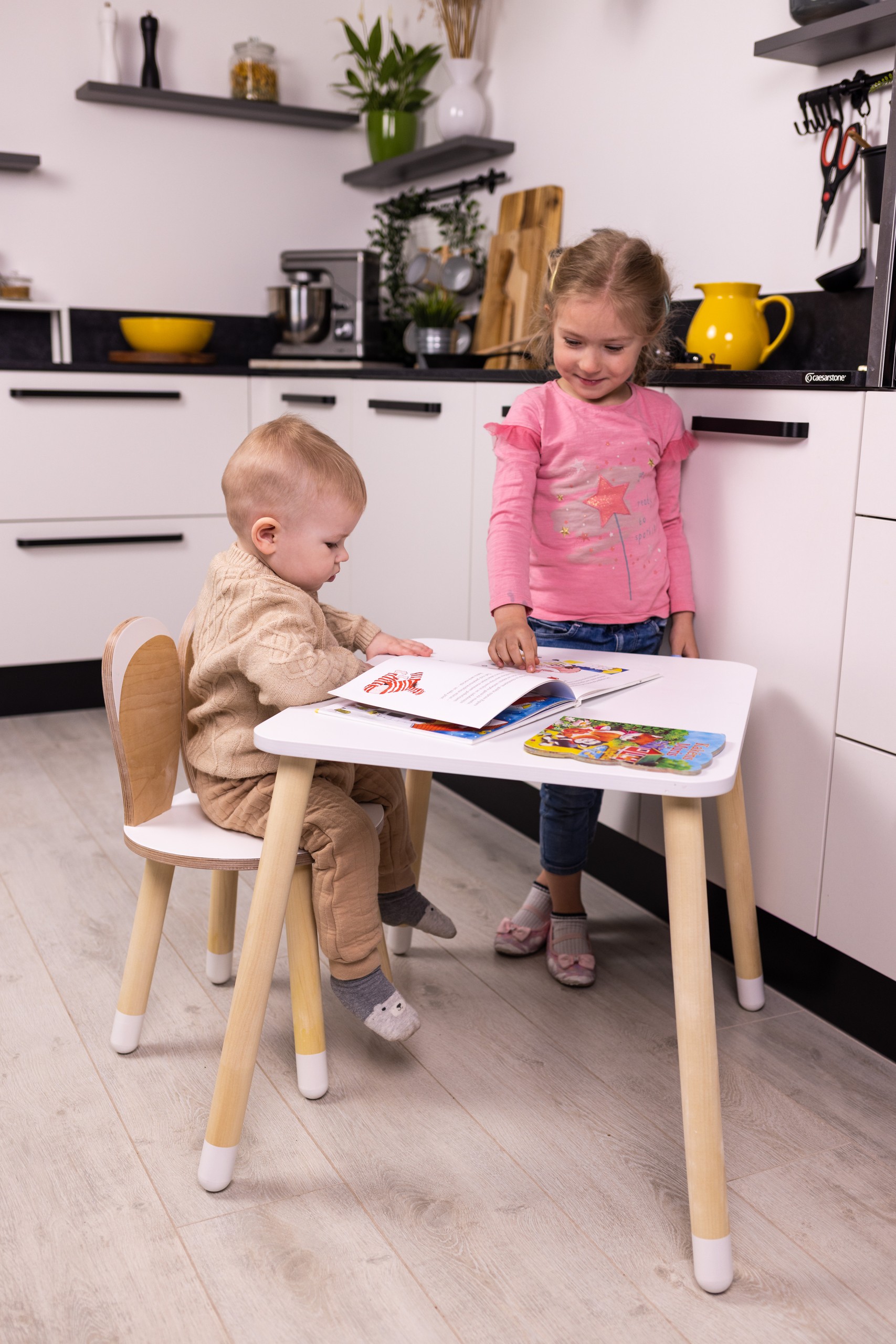 Bunny Table For Kids | Hertwill