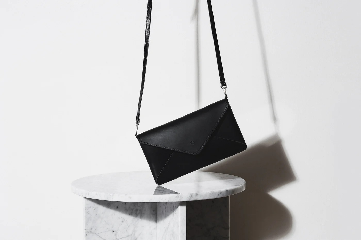 Great Model Clutch - Black | Hertwill