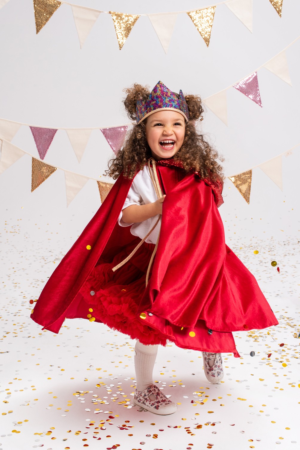 Magic Cape Costume - Red Riding Hood | Hertwill