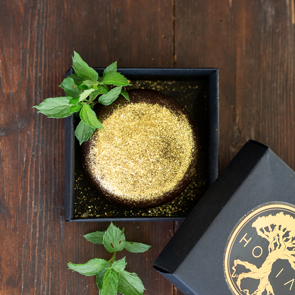 Shimmering Body Chocolate | Hertwill