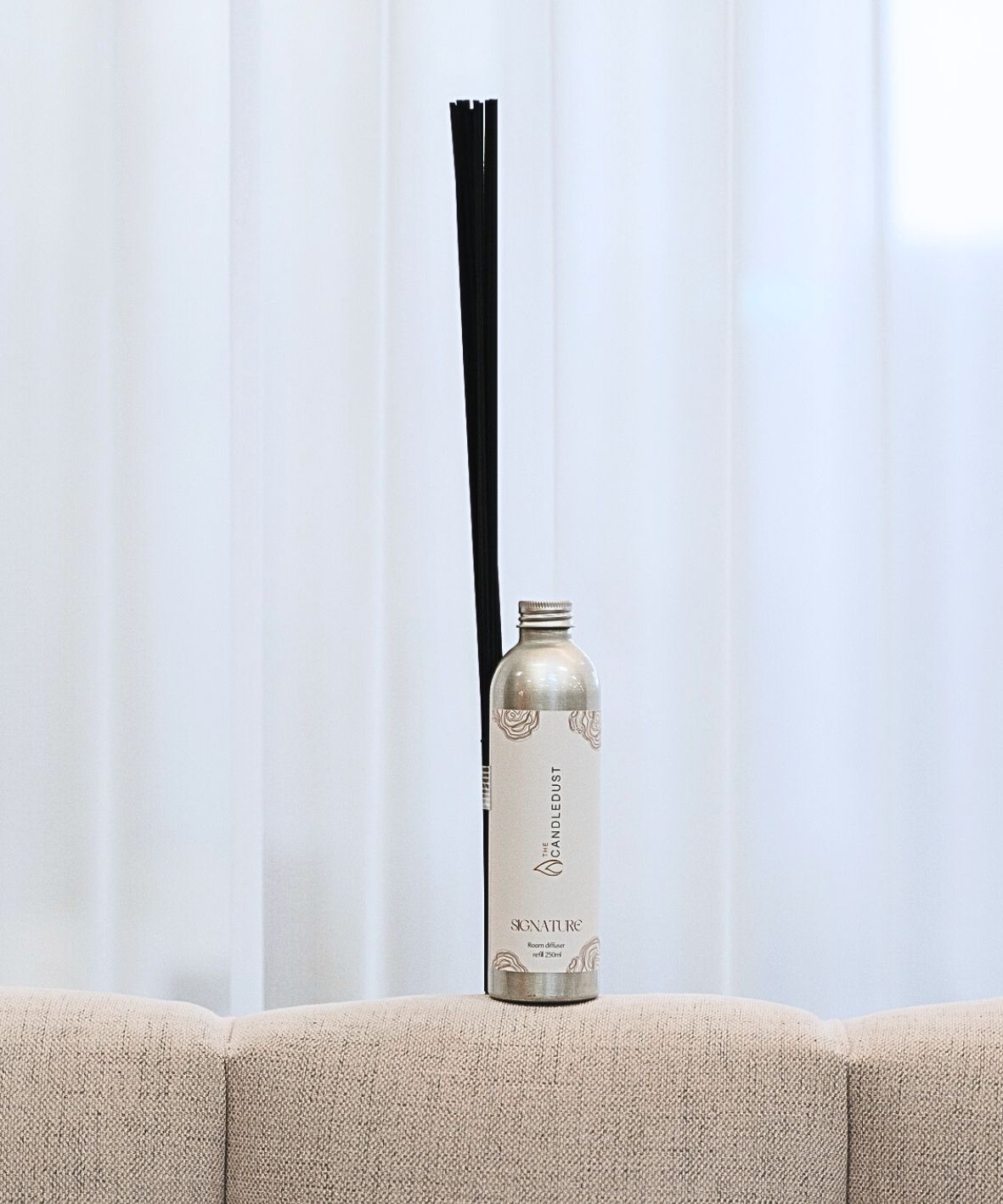 Luxurious Room Diffuser Refill, 250ml - Signature | Hertwill